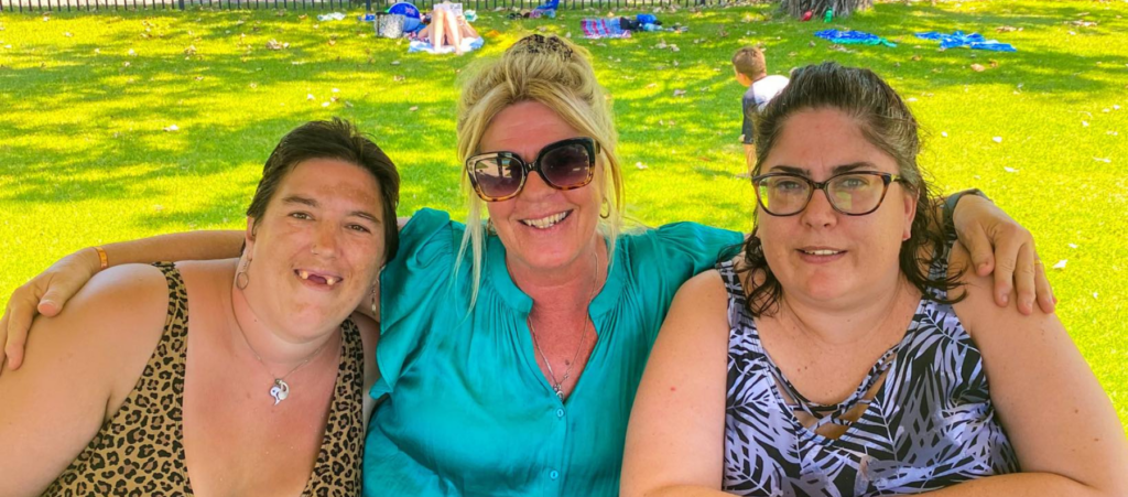 DANDELION HOUSE MAKE A SPLASH AT MAYFIELD POOL